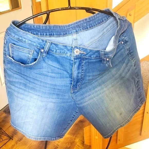 Jag Jeans | Shorts | Jag Jeans Sz 432 Blue Jean Shorts With Pockets ...